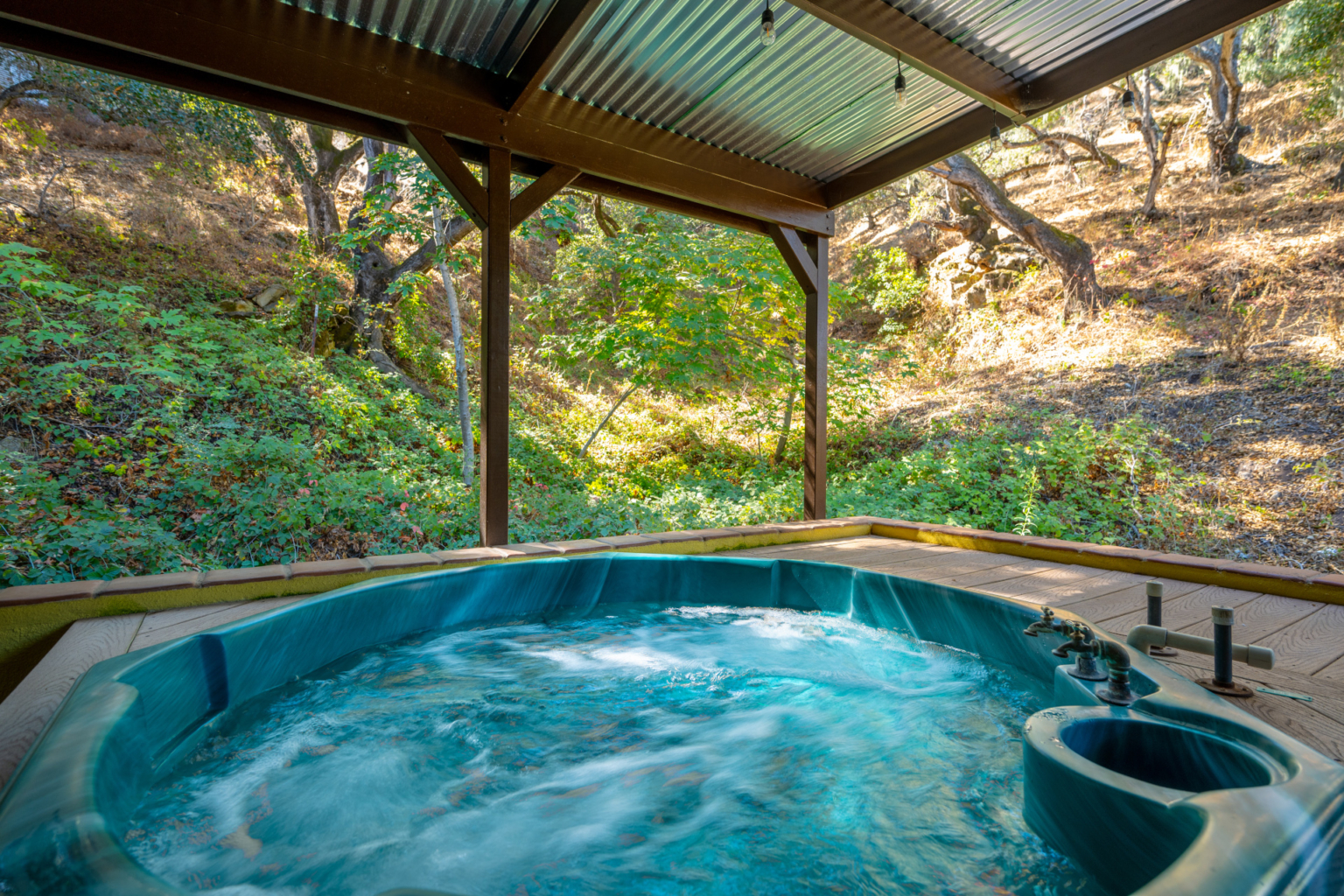 STAY: Rooms Overview - Sycamore Mineral Springs Resort and Spa